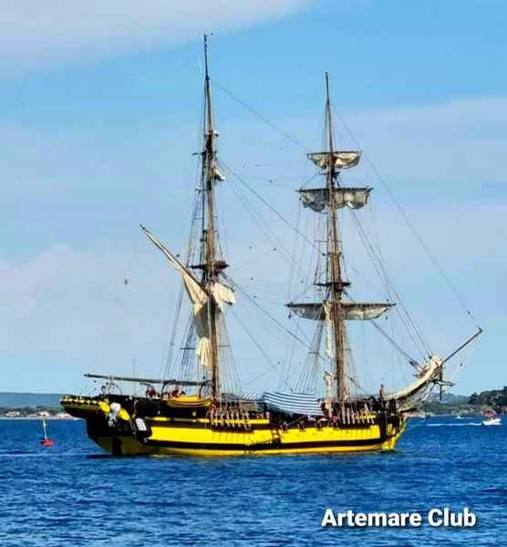 "La Grace": il brigantino "pirata" sbarca in Maremma